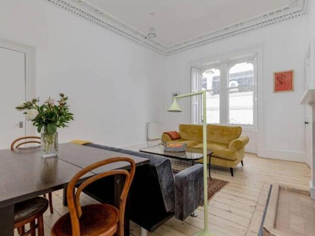 4 bedroom flat for sale in 26/5 Grindlay Street, Lauriston, Edinburgh, EH3 9AP, EH3