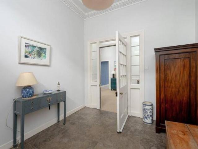 4 bedroom flat for sale in Warriston Crescent, Inverleith, Edinburgh, EH3