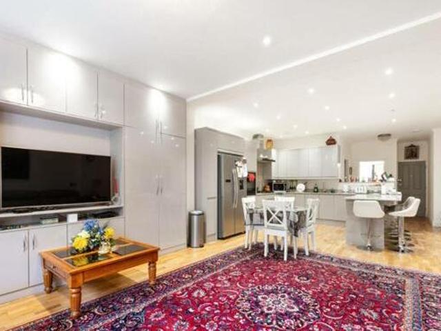 4 Bedroom Flat For Sale In Willesden Green, London