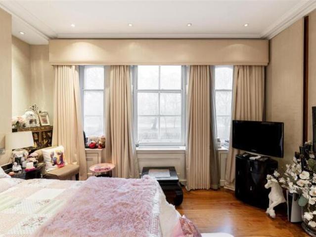 4 bedroom flat for sale in albert hall mansions, kensington gore, london, sw7
