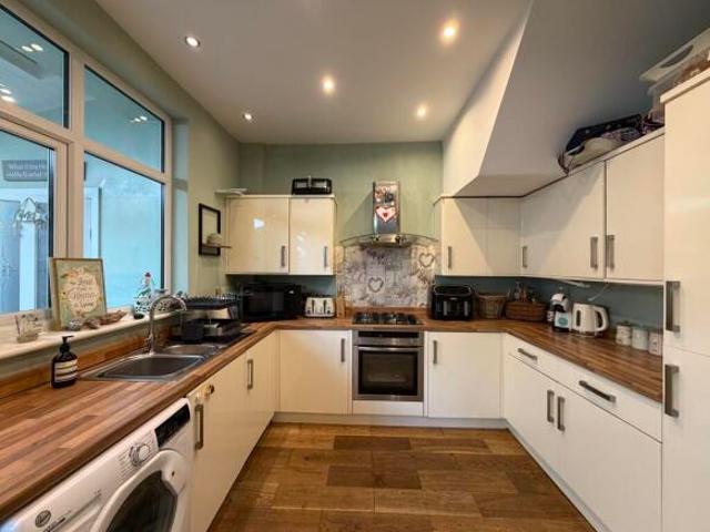 4 bedroom semi detached house for sale in Ambleside Drive, Southend on sea, SS1