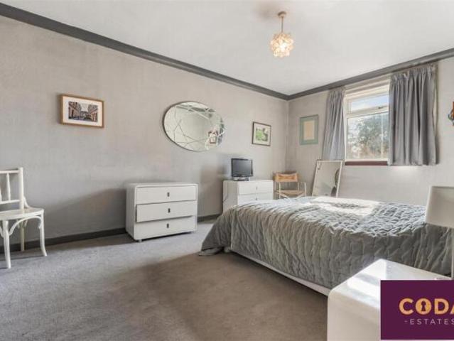 4 bedroom flat for sale in Ayr Road, Newton Mearns, Glasgow, G77