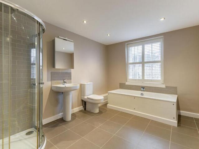 4 bedroom flat for sale in Cavendish Place, Bath, BA1