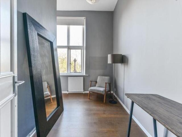 4 bedroom flat for sale in Crystal Palace Park Road, Crystal Palace, London, SE26