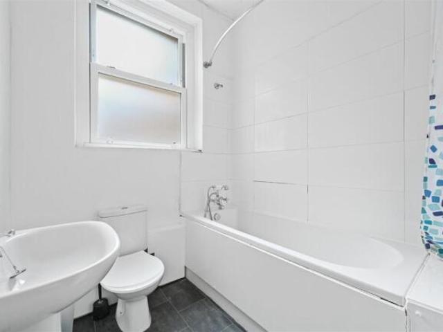 4 bedroom flat for sale in Digby Mansions, London W6