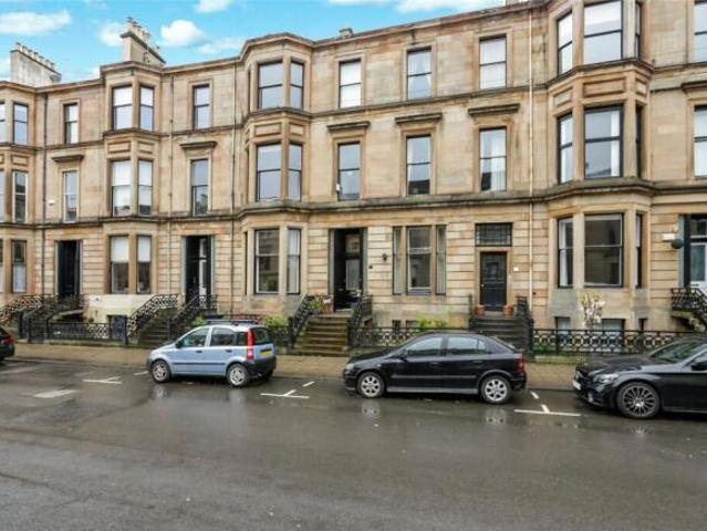 4 bedroom flat for sale in Dowanside Road, Dowanhill, Glasgow, G12