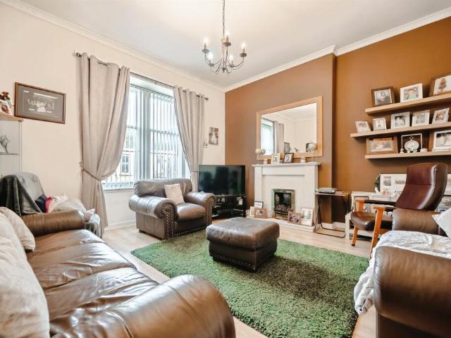 4 bedroom flat for sale in Garfield Street, Glasgow, G31