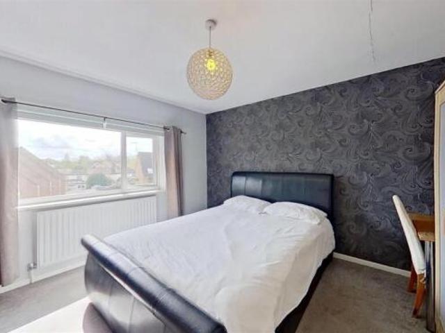 4 bedroom flat for sale in Heathfield Square, London, SW18