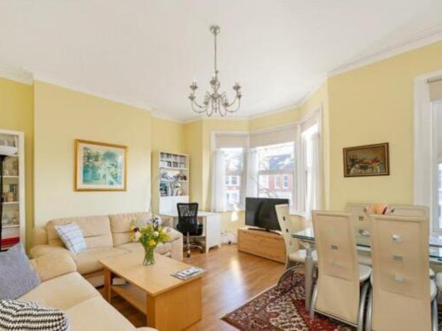 4 Bedroom Flat For Sale In London