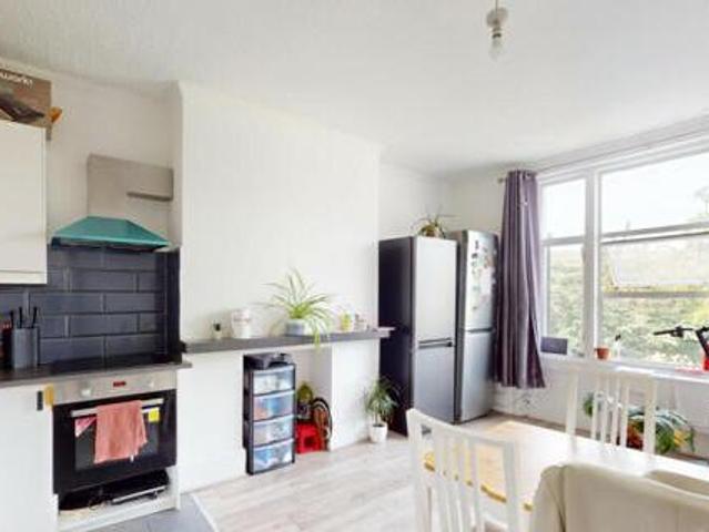 4 Bedroom Flat For Sale In London