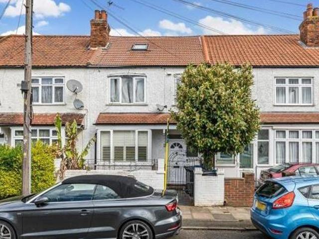 4 Bedroom Flat For Sale In London