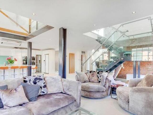 4 Bedroom Flat For Sale In London