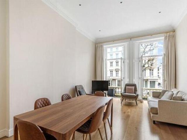 4 Bedroom Flat For Sale In London