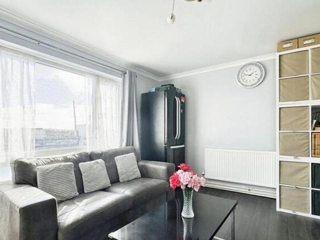 4 Bedroom Flat For Sale In London, London