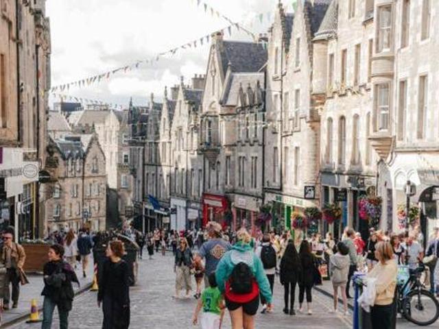 4 Bedroom Flat For Sale In Old Town, Edinburgh