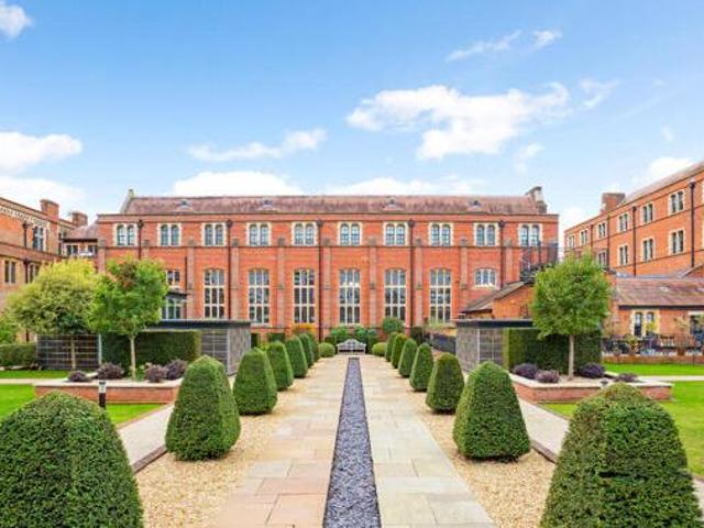 4 Bedroom Flat For Sale In Reading