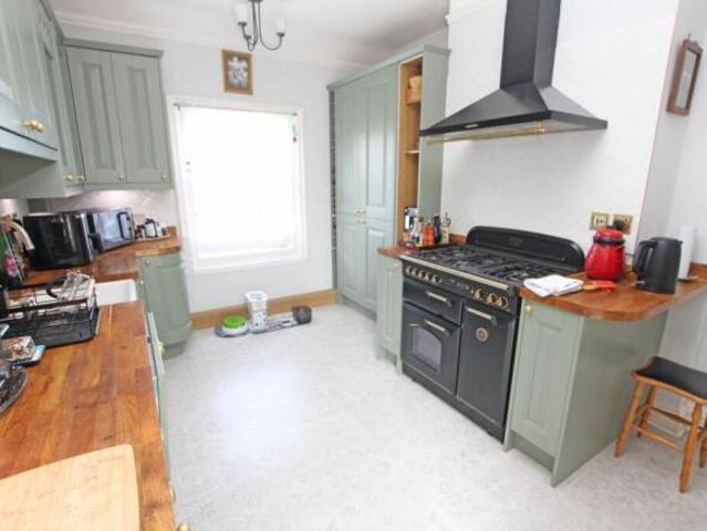4 bedroom flat for sale in St Johns Road, Eastbourne, BN20 7NB, BN20