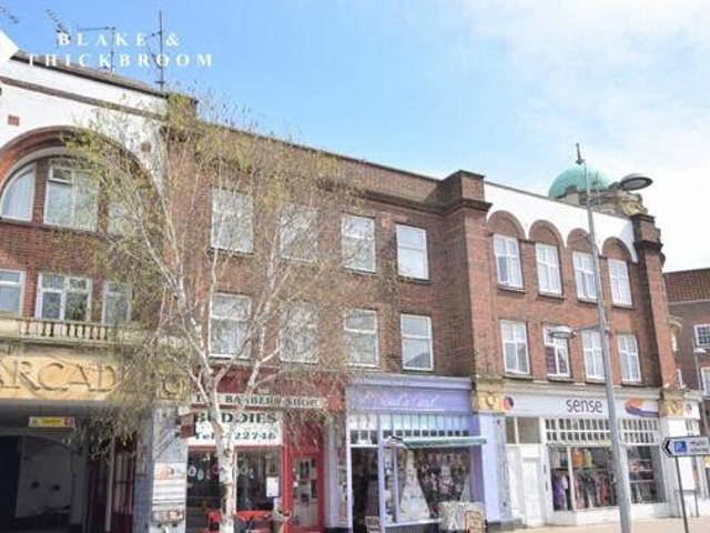 4 Bedroom Flat For Sale In Station Road