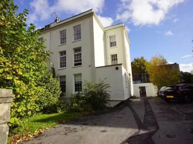 4 bedroom flat for rent in 7 Richmond Hill Avenue, Bristol, BS8