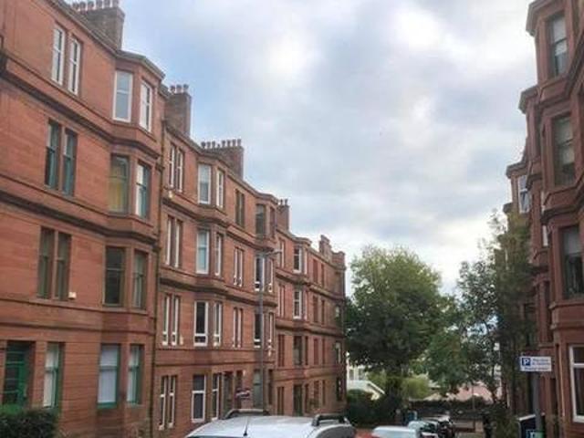 4 bedroom flat for rent in Townhead Terrace Paisley PA1