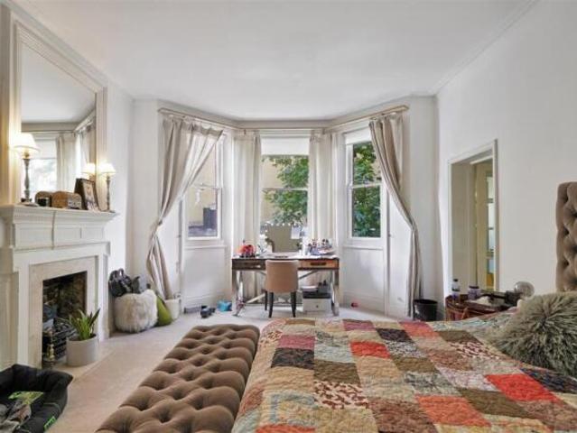4 bedroom flat for rent in Trebovir Road, SW5