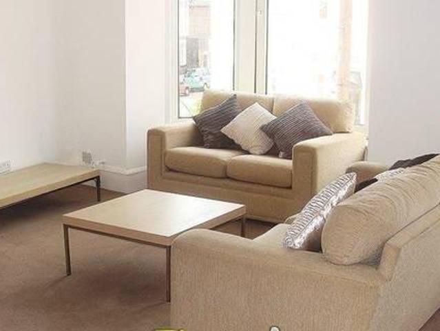 4 bedroom flat for rent in Waverley Road Southsea PO5