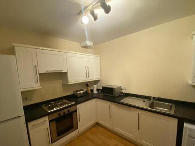 4 Bedroom Flat For Rent In West End, Edinburgh