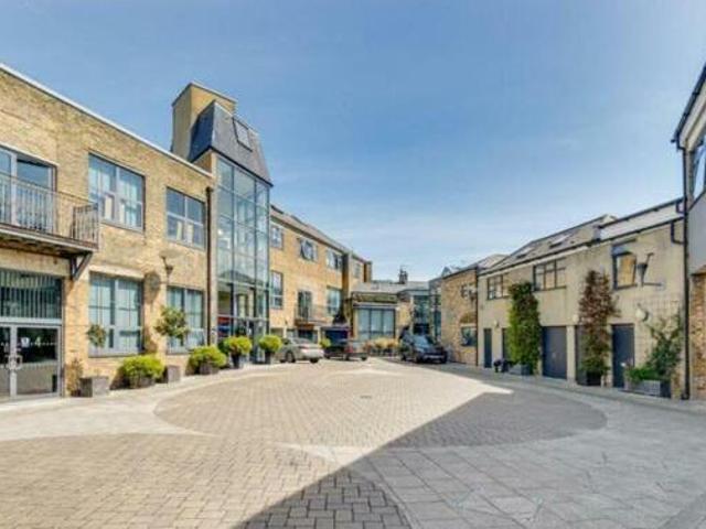 4 Bedroom Flat For Rent In Willesden Green