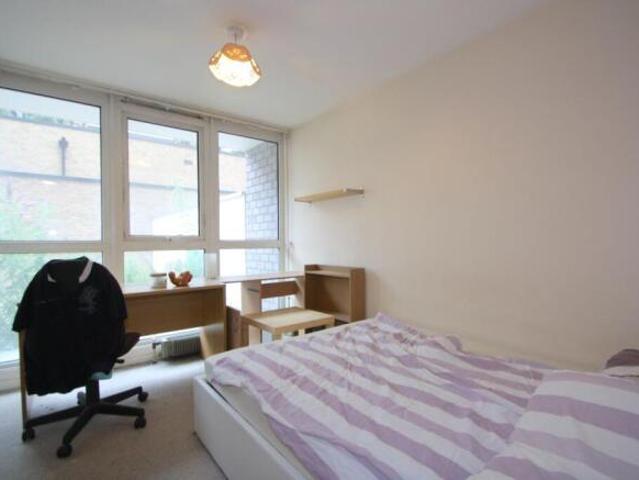 4 bedroom flat for rent in Woodhall, Robert Street, NW1