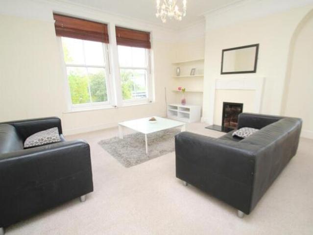 4 bedroom flat for rent in Woodland Terrace, Leeds, West Yorkshire, UK, LS7