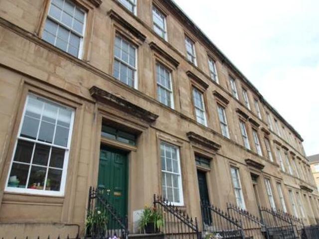 4 Bedroom Flat For Rent In Woodlands, Glasgow
