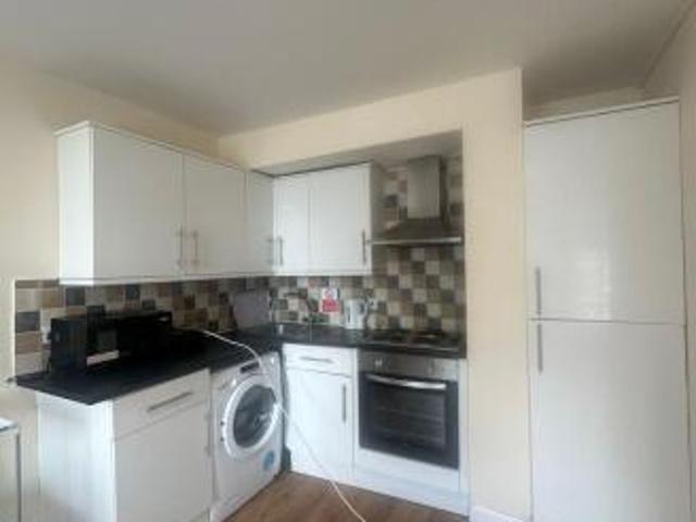 4 bedroom flat for rent in A Park Street, Luton, LU1
