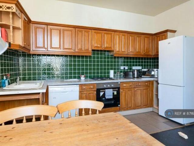 4 bedroom flat for rent in Alva St, Edinburgh, EH2