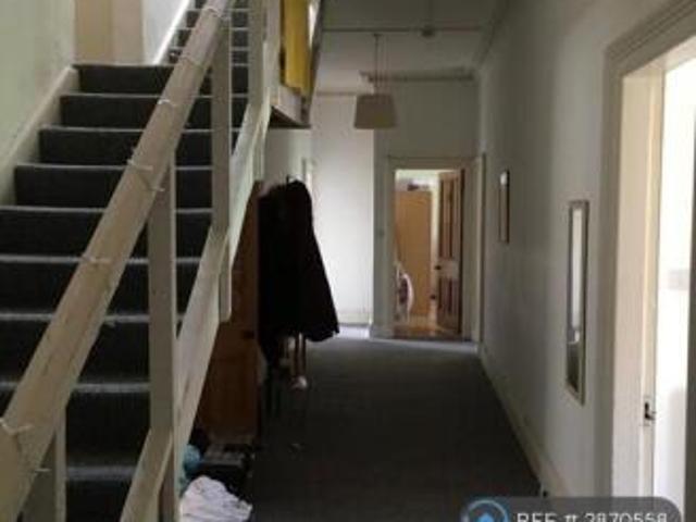 4 bedroom flat for rent in Ashton Road, Glasgow, G12