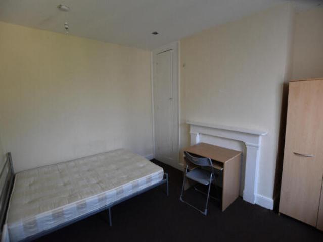 4 bedroom flat for rent in Banbury Road, Oxford, OX2