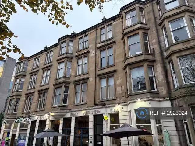 4 bedroom flat for rent in Bank Street, Glasgow, G12