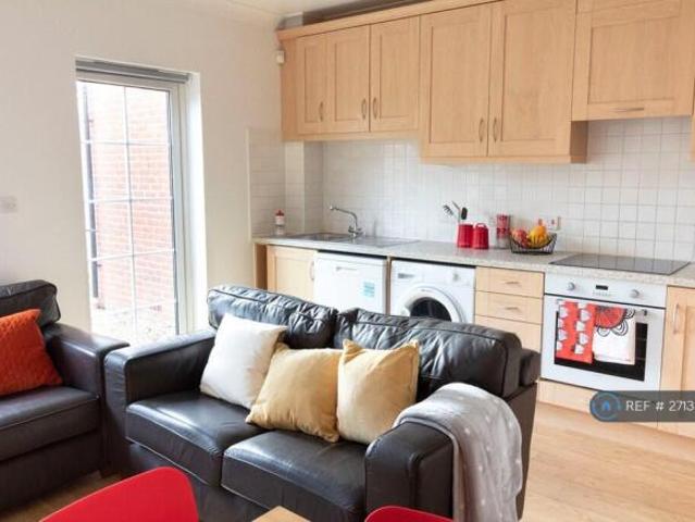 4 bedroom flat for rent in Barfield Close, Winchester, SO23