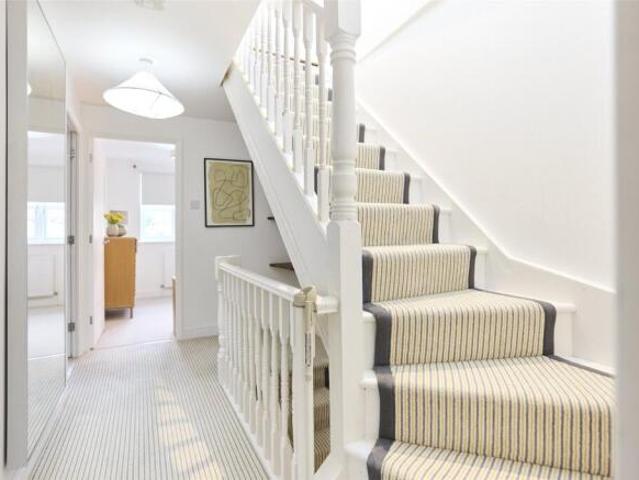4 bedroom flat for rent in Basevi Way, London, SE8