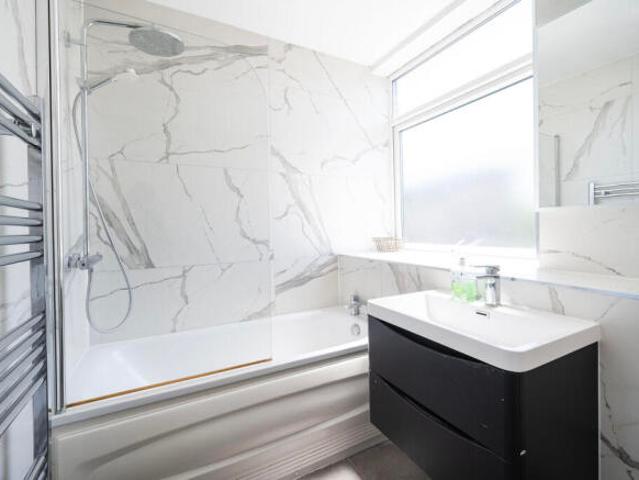 4 bedroom flat for rent in Bethnal Green Road, E2, Bethnal Green, London, E2