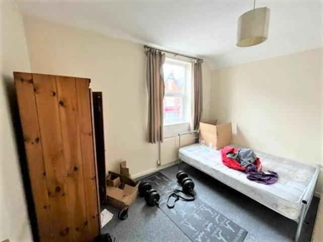 4 bedroom flat for rent in Bristol Road, Selly Oak, Birmingham, B29