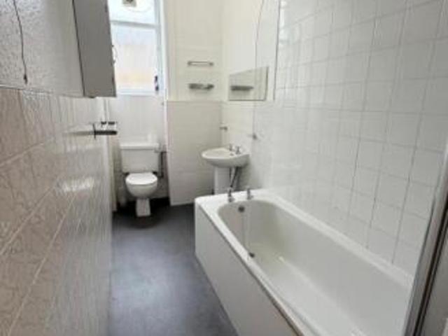 4 bedroom flat for rent in Bruntsfield Gardens, Edinburgh, EH10