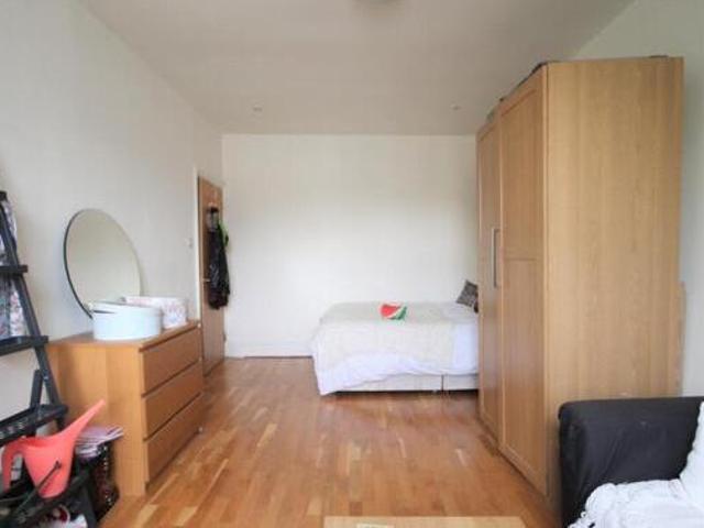 4 Bedroom Flat For Rent In Camden