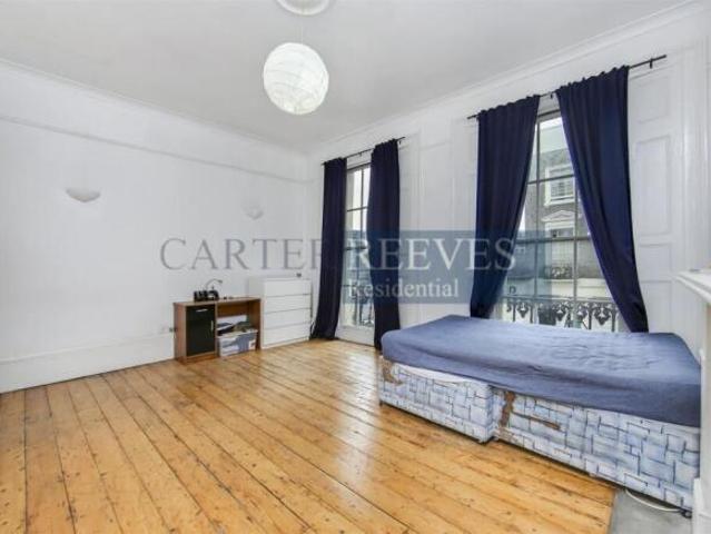 4 bedroom flat for rent in Calthorpe Street, London, WC1X