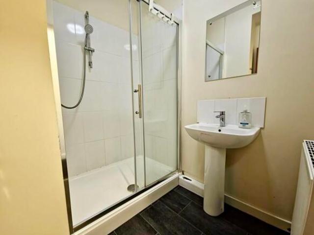 4 bedroom flat for rent in Catch Bar Lane, Hillsborough, S6