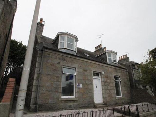 4 Bedroom Flat For Rent In City Centre, Aberdeen