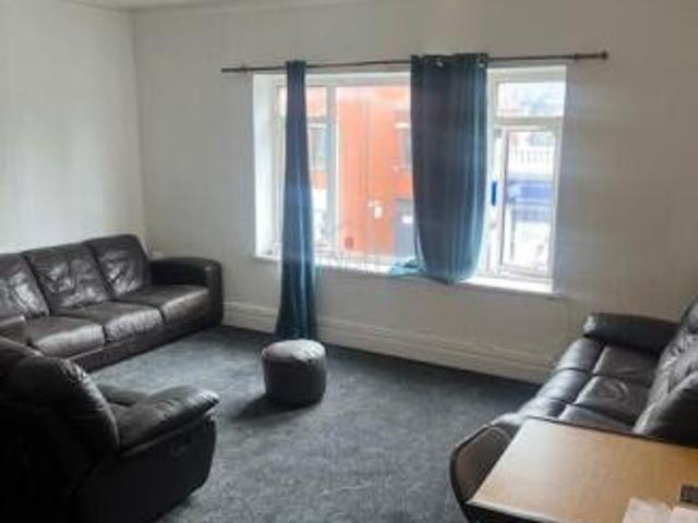 4 bedroom flat for rent in City Road, Roath, Cardiff, CF24