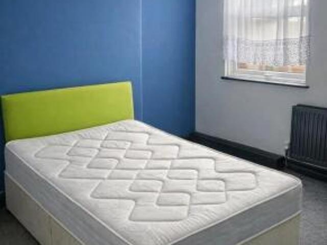4 bedroom flat for rent in County Road, Liverpool, Merseyside, L4