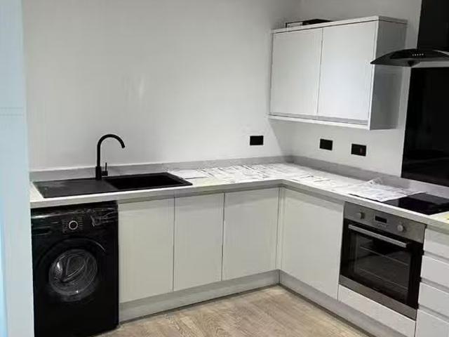 4 bedroom flat for rent in Claremont Street, Aberdeen, AB10