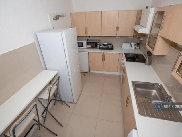 4 bedroom flat for rent in Crowndale Court, London, NW1