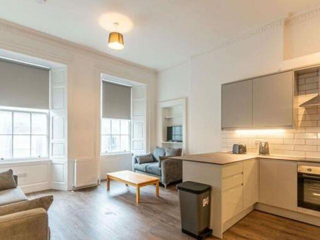 4 Bedroom Flat For Rent In Edinburgh